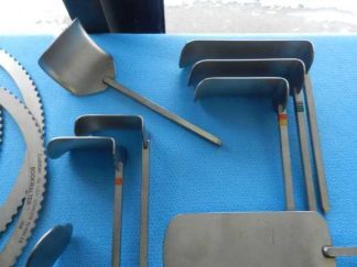 Codman Surgical Table Mounted Bookwalter Retractor Set W/ Tray – Ringle ...