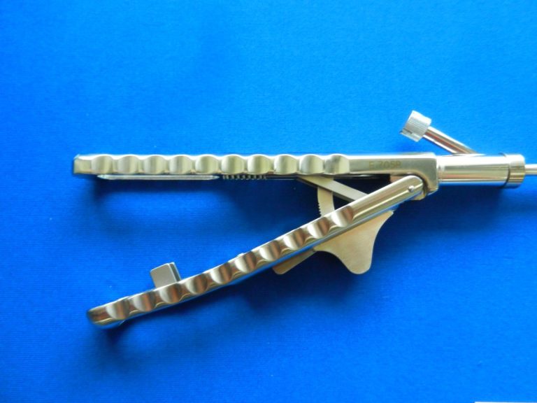 Ethicon E705R Laparoscopic ENDOPATH® Needle Holder 30cm X 5mm w/Tray ...