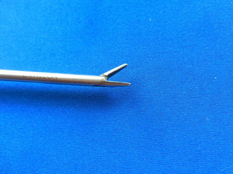 Ethicon E705R Laparoscopic ENDOPATH® Needle Holder 30cm X 5mm w/Tray ...